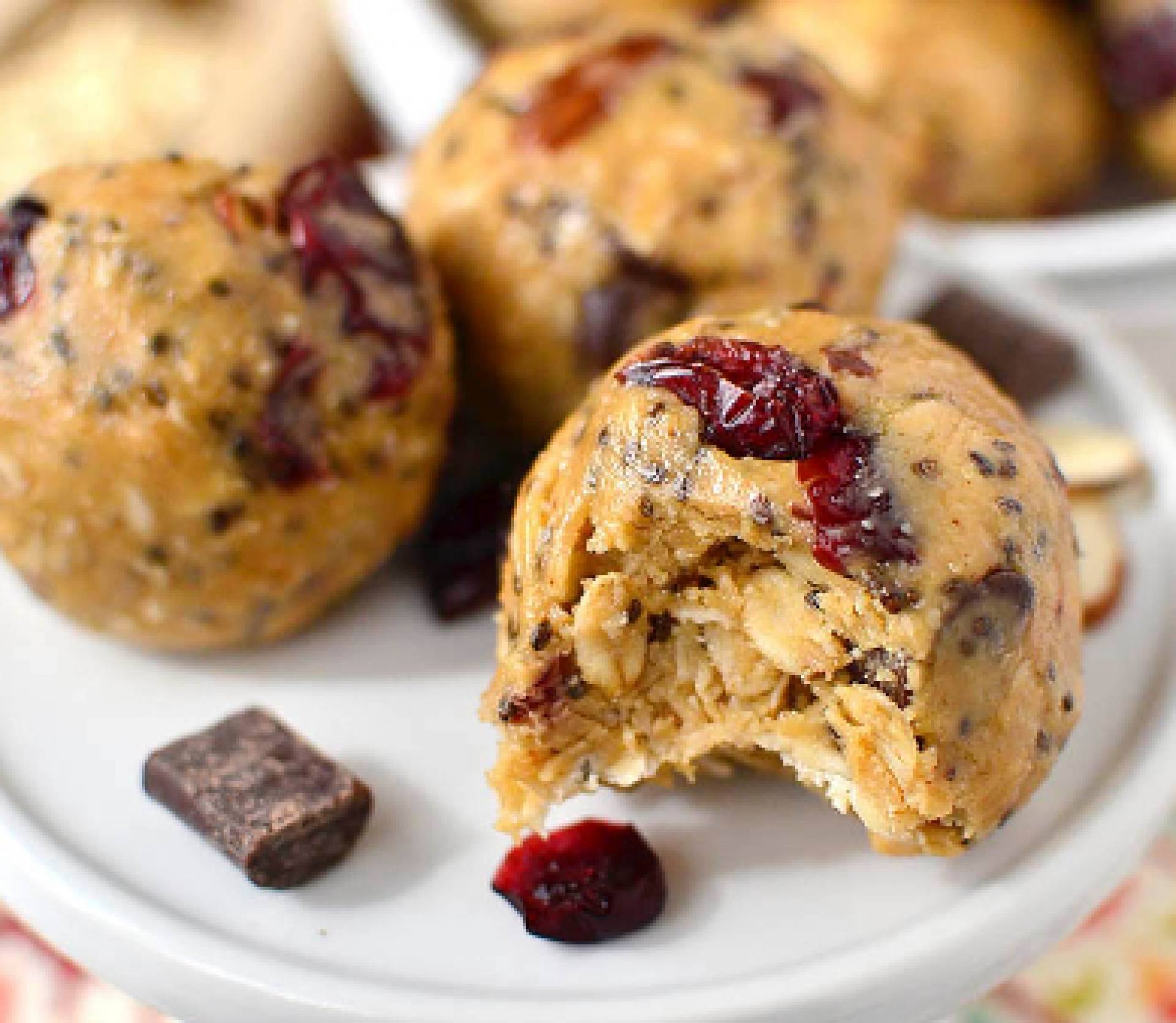 Cranberry & White Chocolate Protein Balls - MealFix Canada